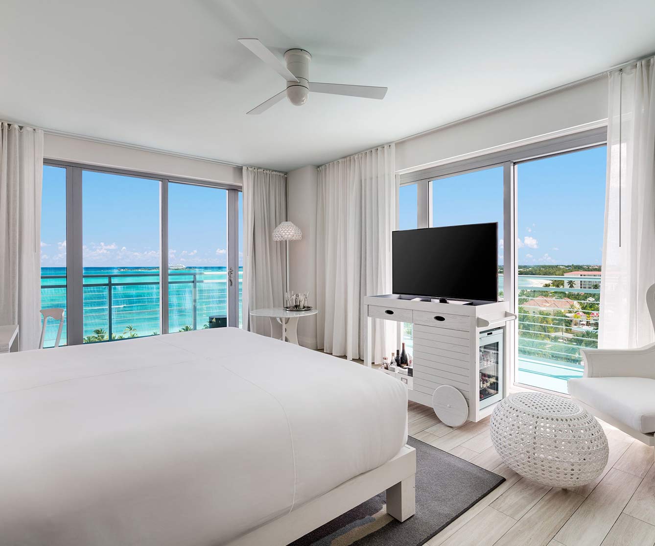 Bahamas Luxury Hotel | SLS Baha Mar