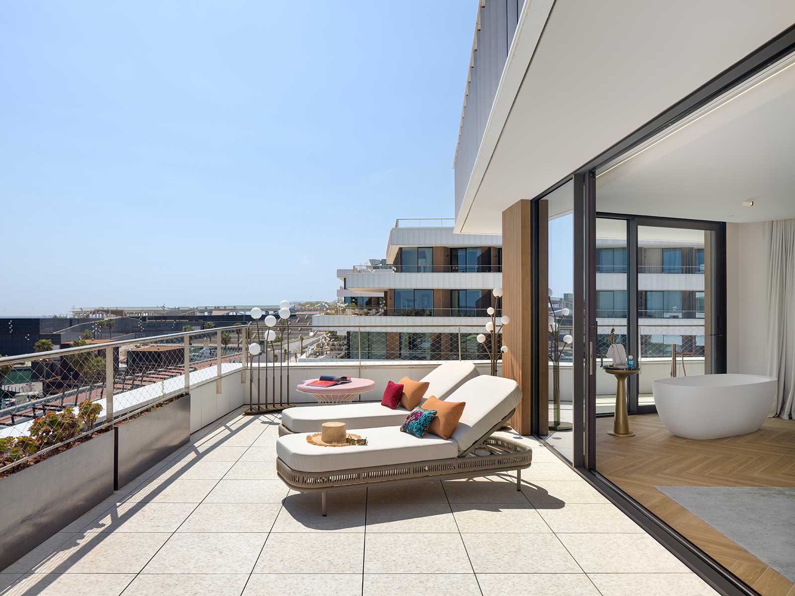 Barcelona Hotel | Waterfront Wonderland | SLS Barcelona