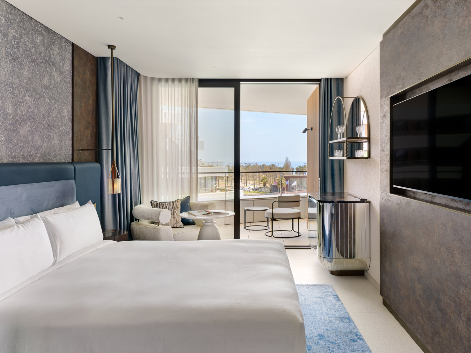 Waterfront Resort in Port Forum | SLS Barcelona