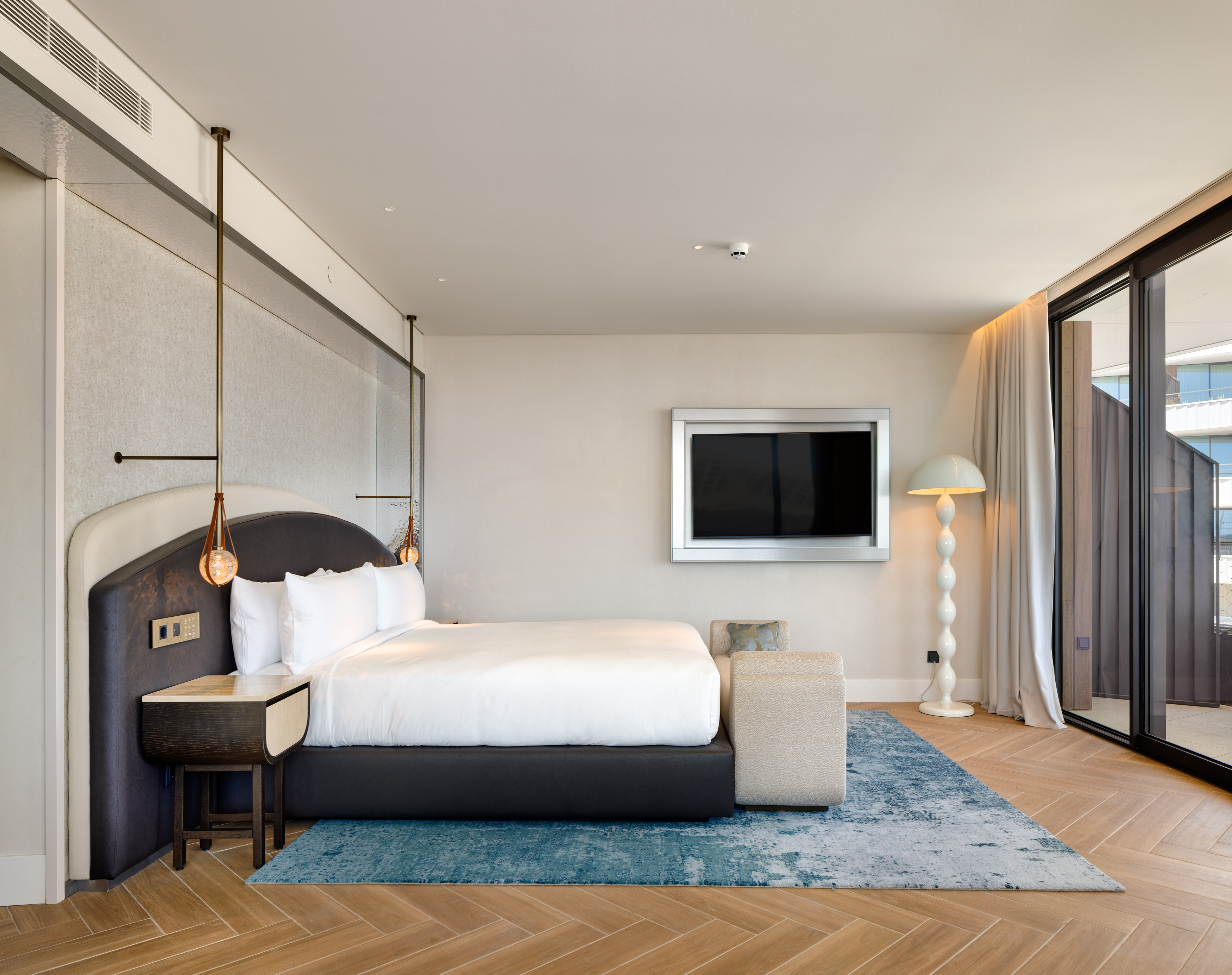 Luxury Sea View Rooms & Suites | SLS Barcelona Hotel